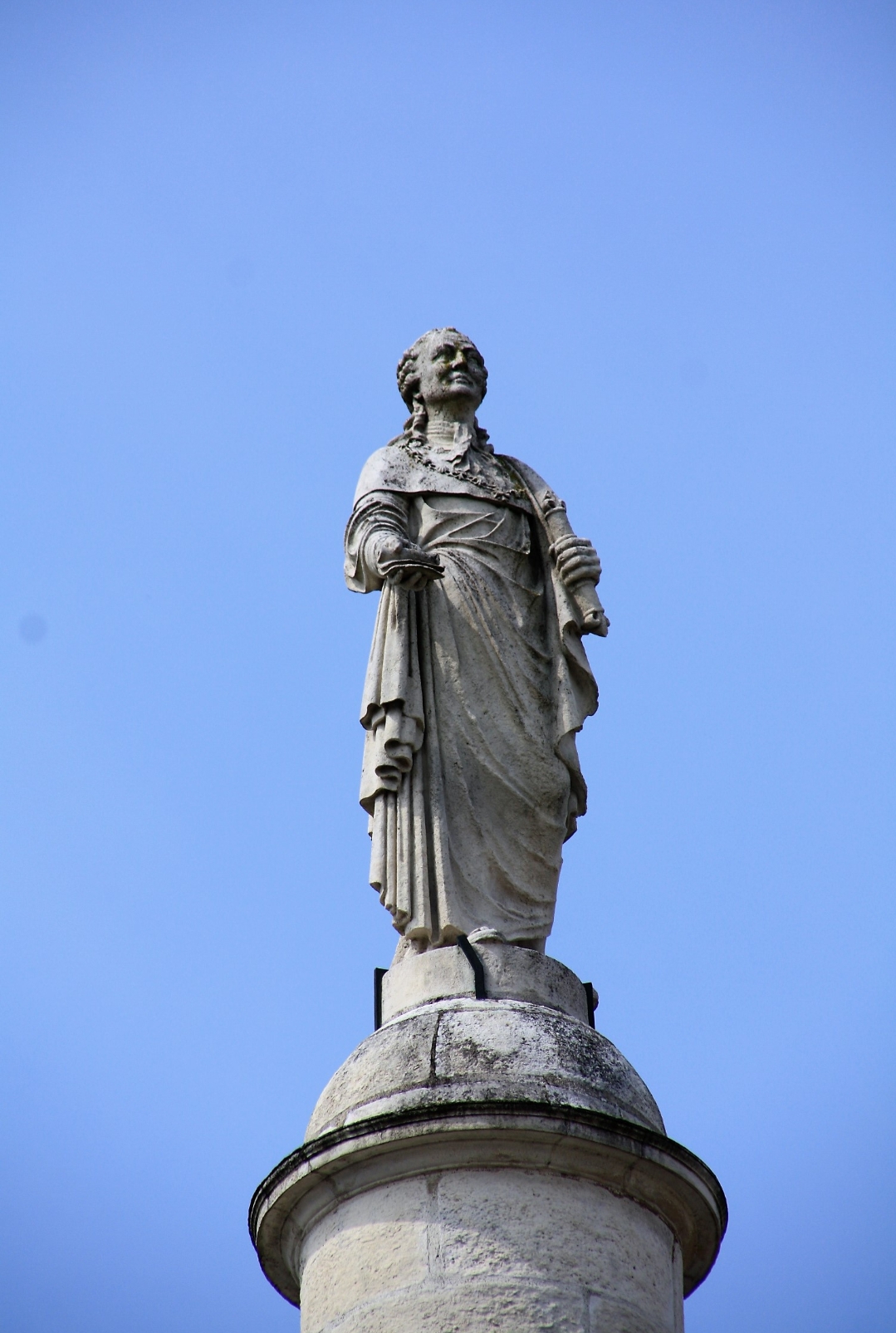 Le duc d'Anjou désapprouve le projet sur la statue de Louis XVI, à Nantes